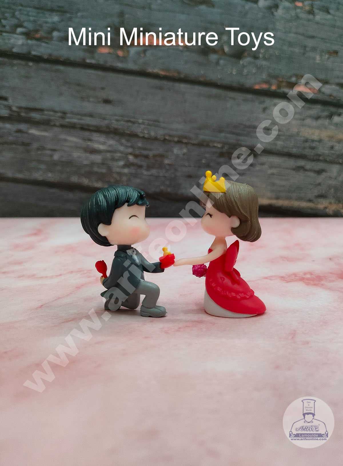 CAKE DECOR™ 2 Pieces Set Couple Mini Miniature Cake Toppers (SB-TOYS-M ...